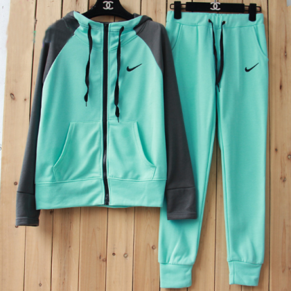 Slim Long-sleeved Track Suit Ax112202ax on Luulla